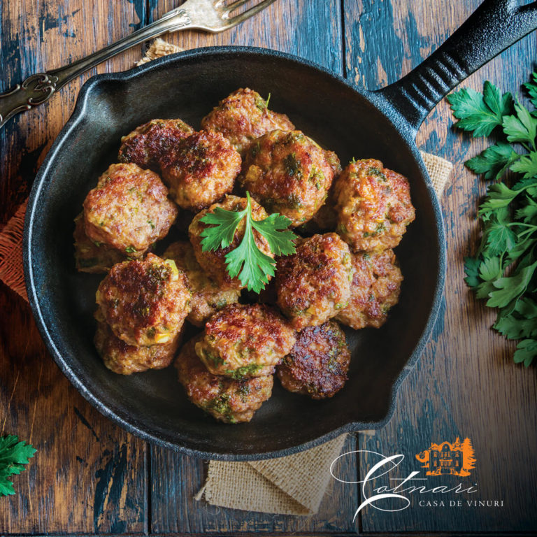 Pârjoale cu ierburi, la cuptor - Casa de Vinuri Cotnari